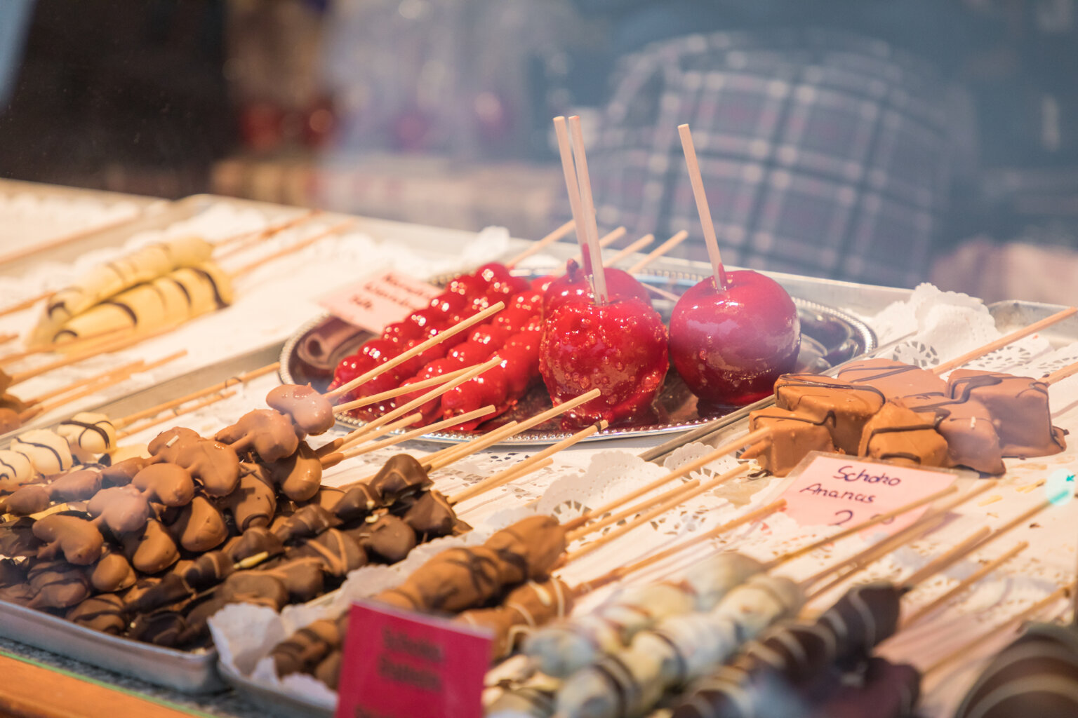 20+ Delicious Christmas Market Foods to Try in Europe This Winter ...