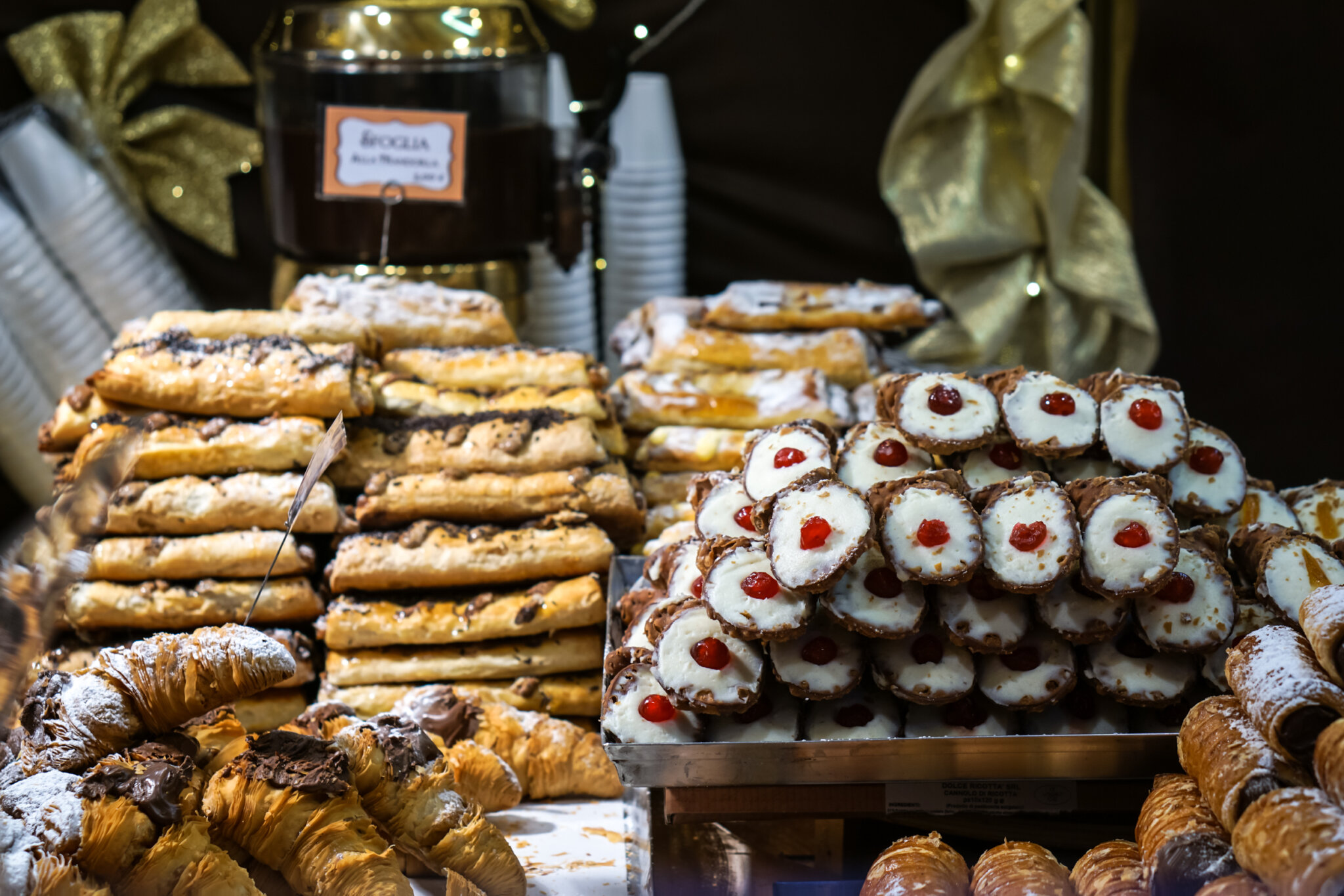 Como Christmas Market | 2025 Dates, Locations & Must-Knows! - Christmas ...